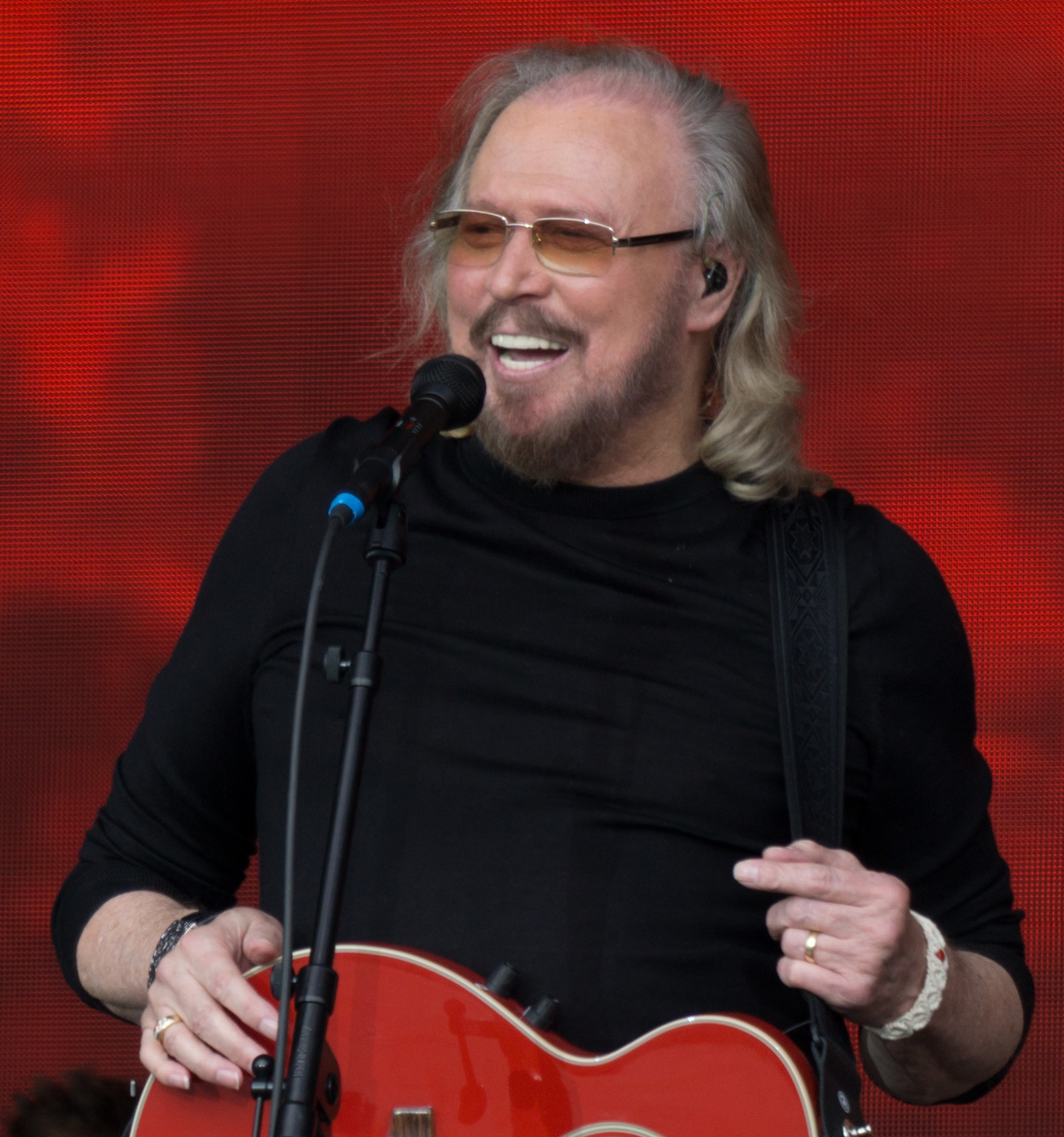 Is Barry Gibb Dead? Status Update as of March, 25, 2025 - DeadScan